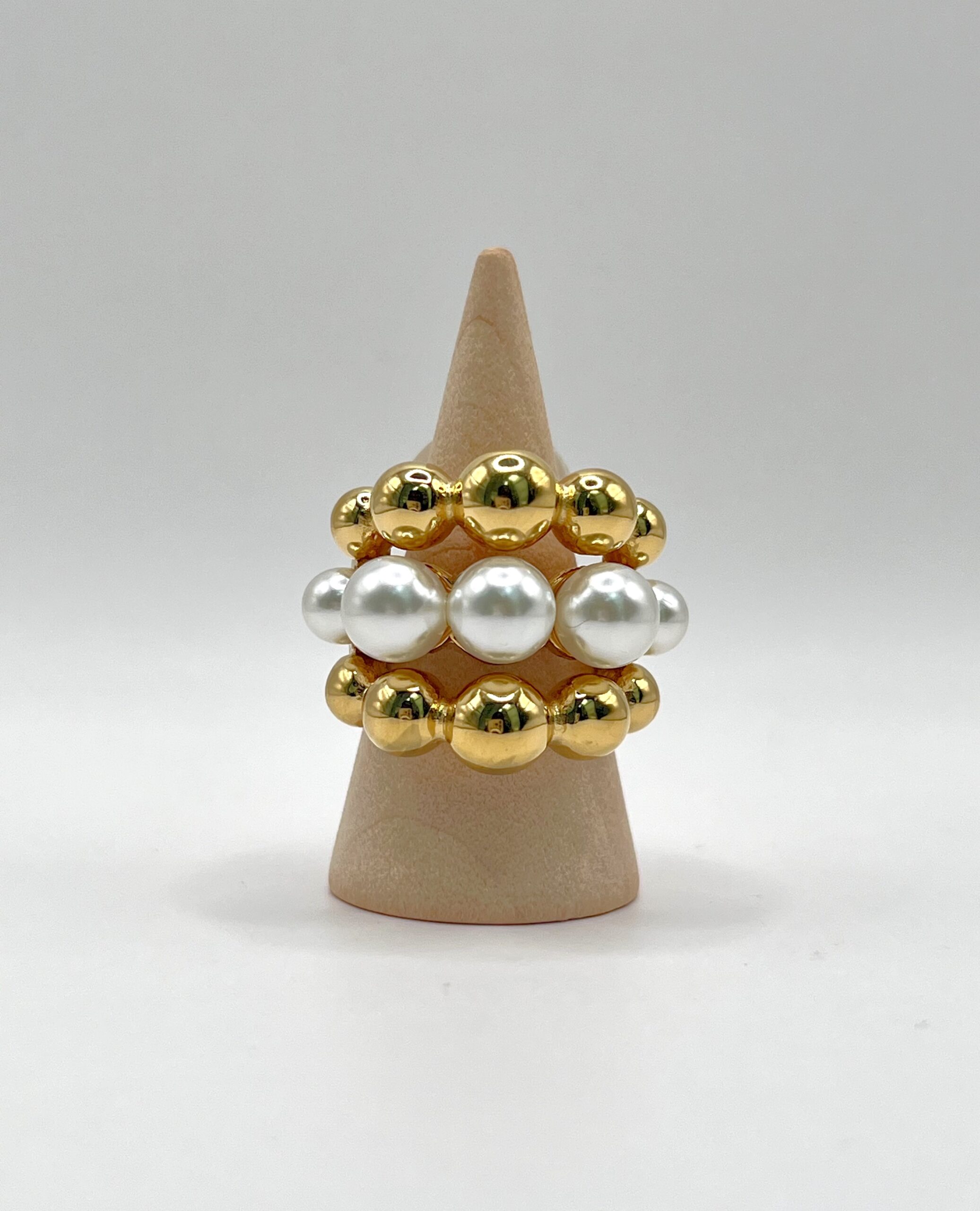 Rosalía Pearls Chunky Ring - YPR BOUTIQUE